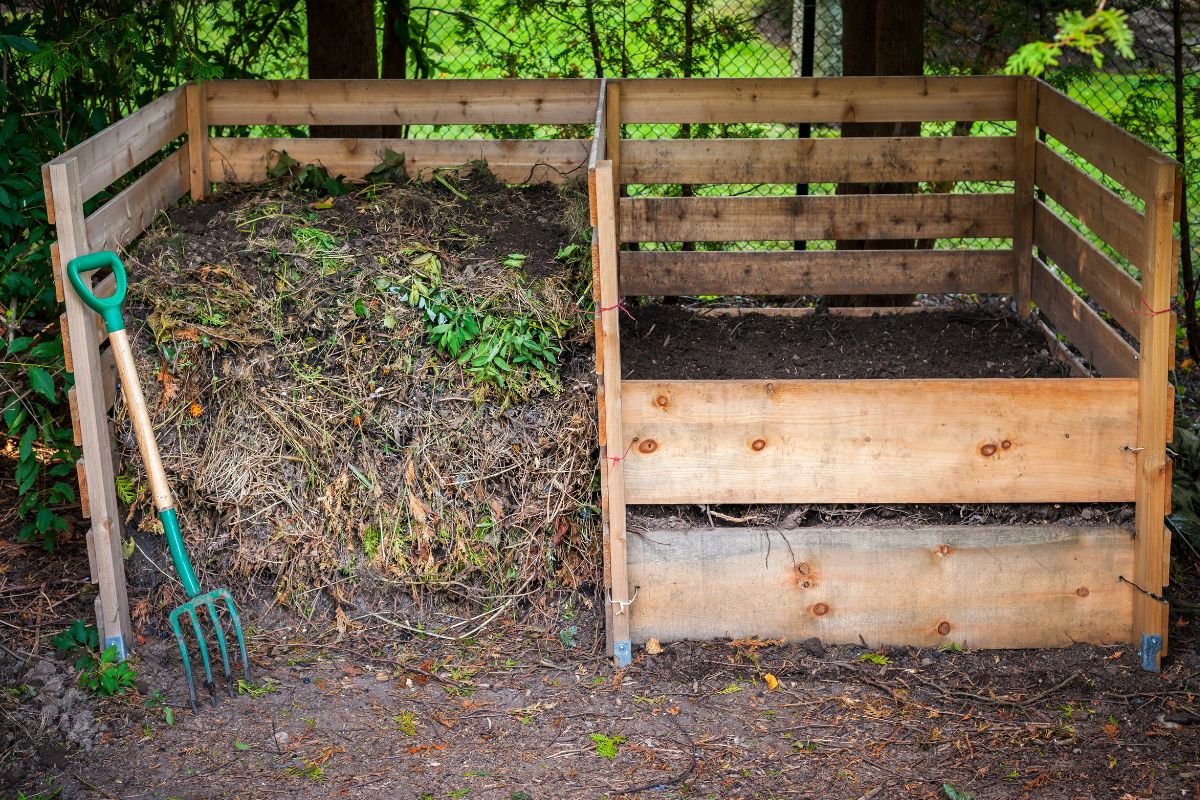 Komposto dėžės ir viskas, ką reikia žinoti apie kompostavimą | Derlingas.lt