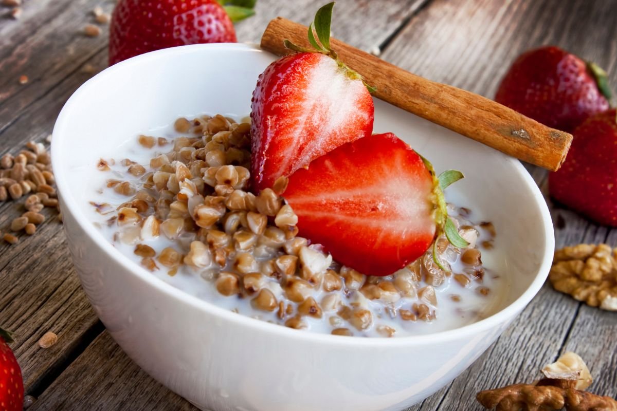 Grikių košė pusryčiams ir naujas grikių košės receptas